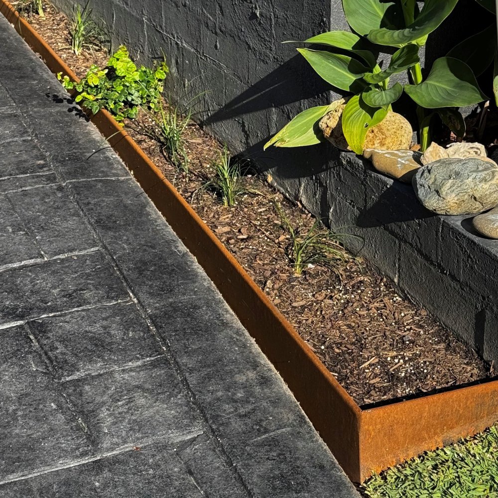 Infinity rolled-top Garden Edging – Core Earth Designs